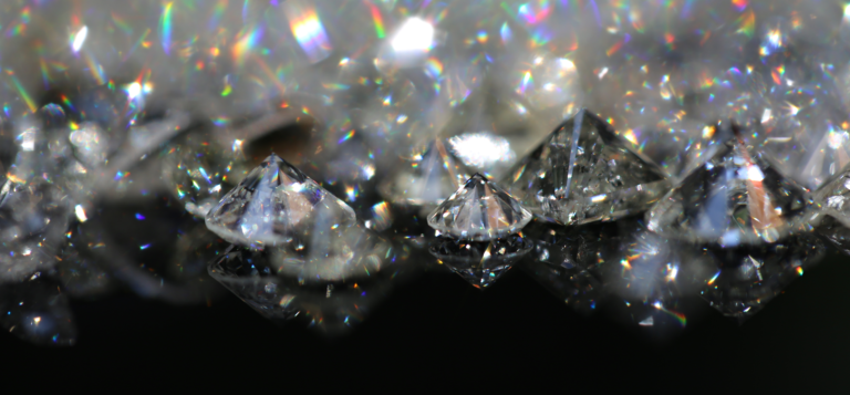 Guide to optical effects on gemstones and their impact | GemstoneGuru